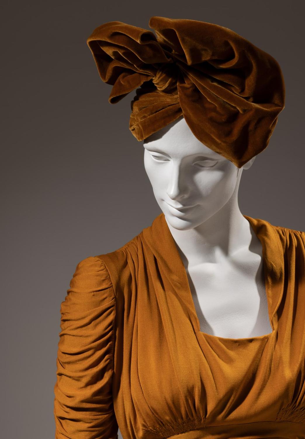 Une exposition axée sur le lien entre la mode et la décoration d ...